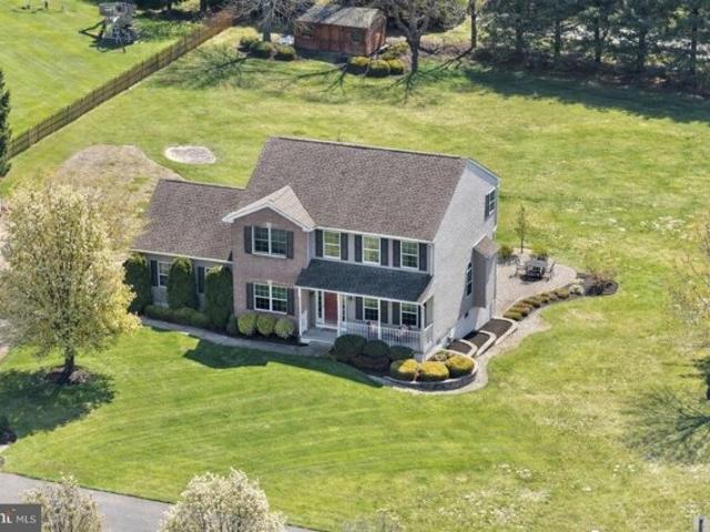 Concord Ct, Woolwich Township, Home For Sale