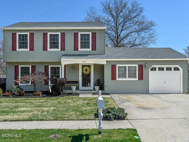 Concord Cir, Howell, Home For Sale