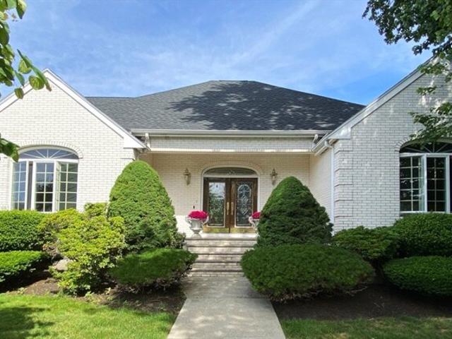 Concord Rd, Stoneham, Home For Sale