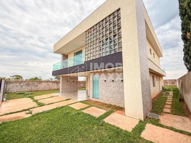 Cond. Alto da Boa Vista. Casa com: 5quts, 3suít, 4banheiros