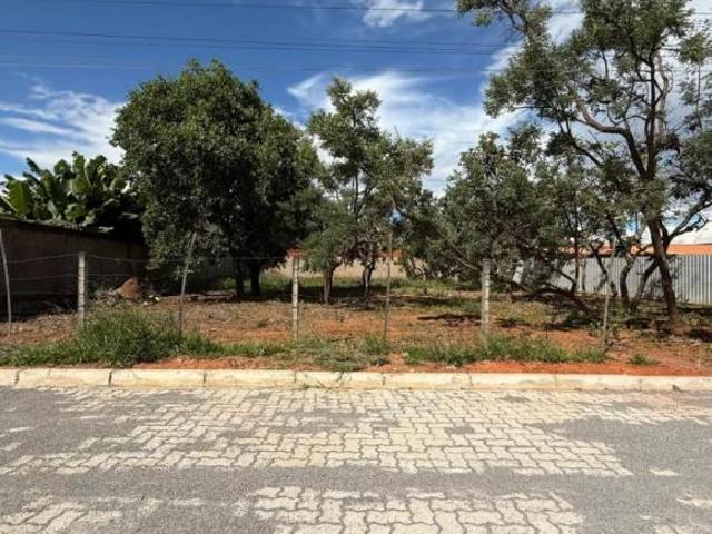 Cond. Estância Quintas da Alvorada Lote plano, murado em L