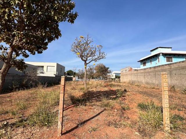 Cond. Estancia Quintas da Alvorada, qd 2 conj 16 murado as duas laterais
