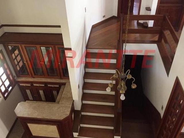 Cond. fechado com 4 quartos