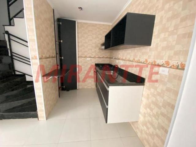 Cond. fechado de 107m² com 2 quartos