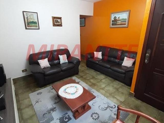 Cond. fechado de 100m² com 3 quartos