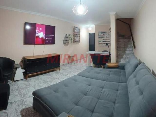 Cond. fechado de 100m² com 2 quartos