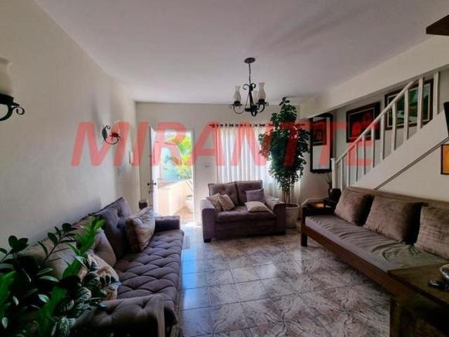 Cond. fechado de 127m² com 3 quartos