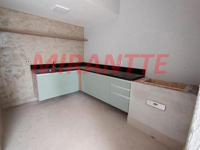 Cond. fechado de 160m² com 3 quartos