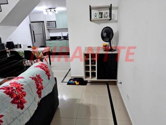 Cond. fechado de 160m² com 2 quartos