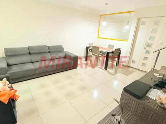 Cond. fechado de 175m² com 3 quartos em Chora Menino
