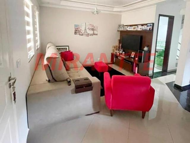 Cond. fechado de 170m² com 3 quartos
