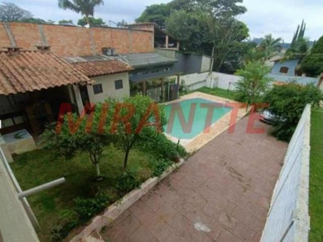 Cond. fechado de 186m² com 3 quartos