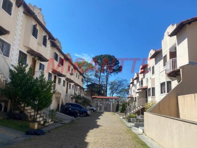 Cond. fechado de 188m² com 3 quartos