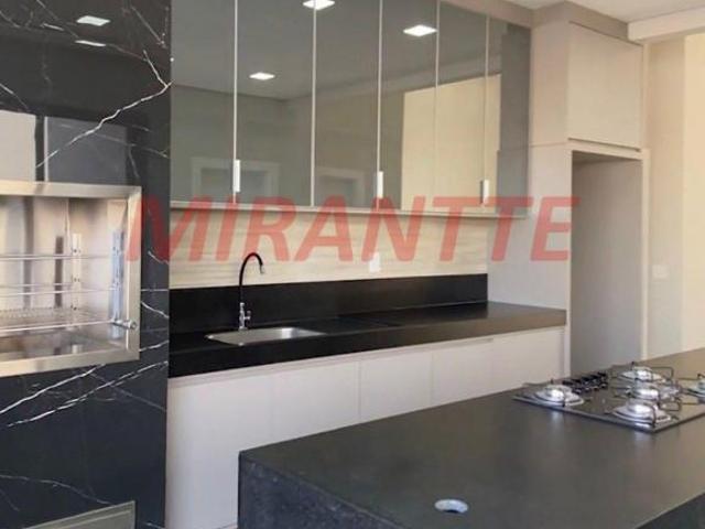 Cond. fechado de 226m² com 3 quartos