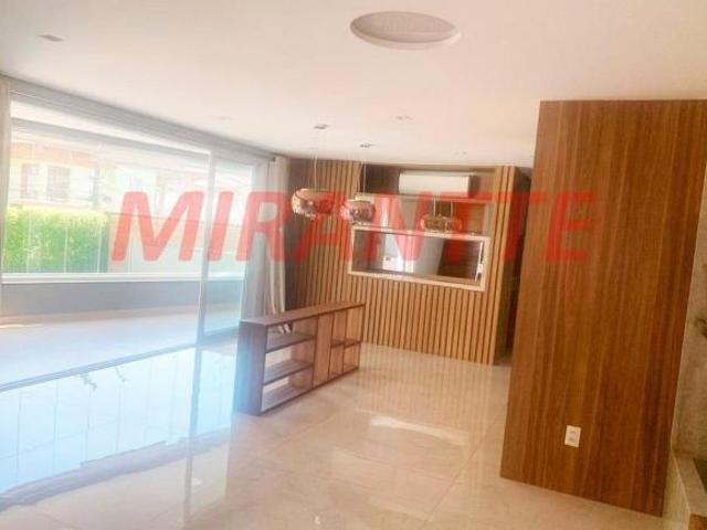 Cond. fechado de 283.9m² com 4 quartos