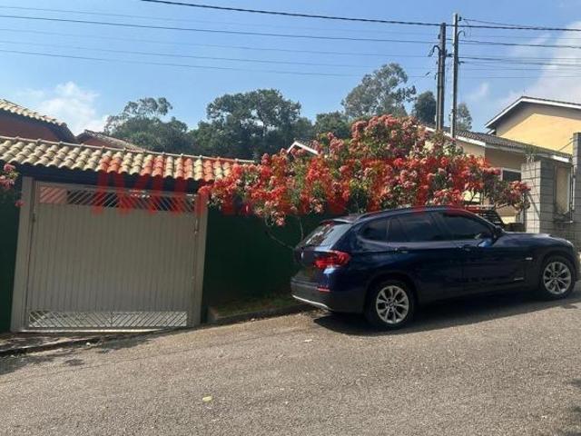 Cond. fechado de 299.76m² com 4 quartos