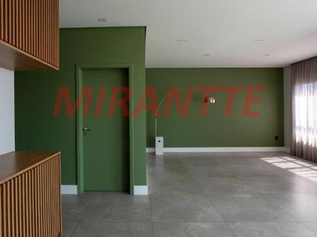 Cond. fechado de 340m² com 3 quartos