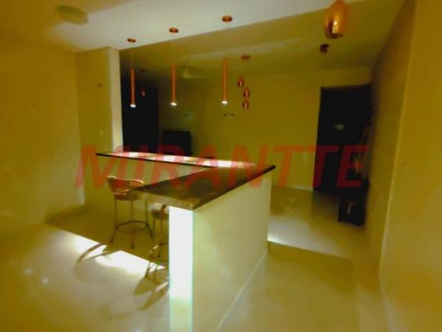 Cond. fechado de 500m² com 3 quartos