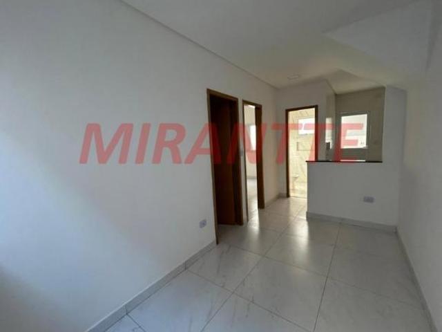 Cond. fechado de 51m² com 2 quartos