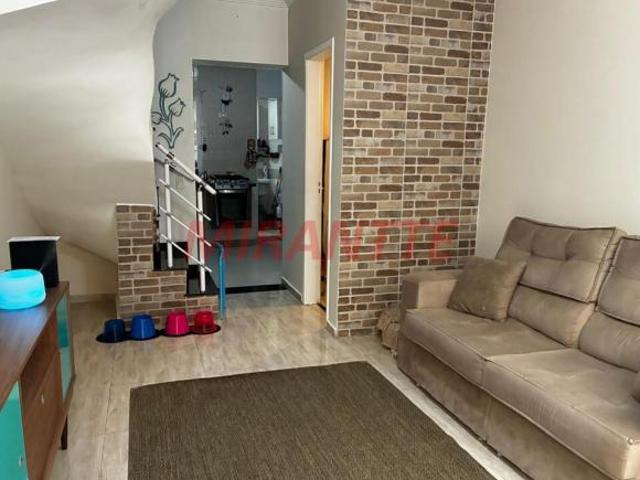 Cond. fechado de 59m² com 2 quartos