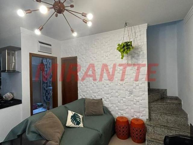 Cond. fechado de 60m² com 2 quartos