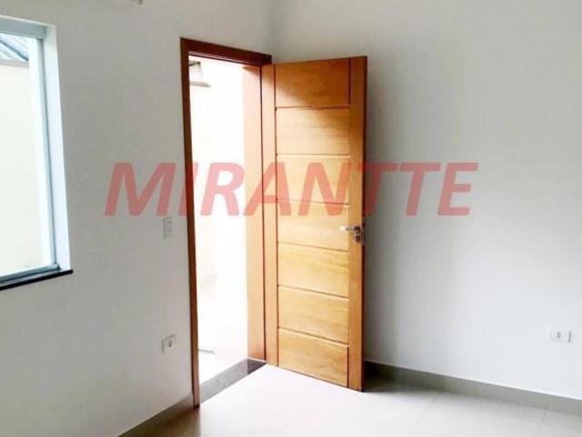 Cond. fechado de 60m² com 2 quartos