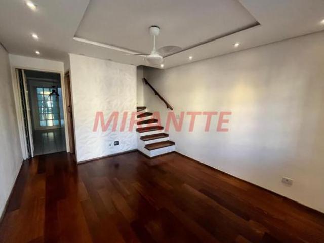 Cond. fechado de 63m² com 2 quartos