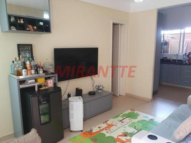 Cond. fechado de 63m² com 2 quartos
