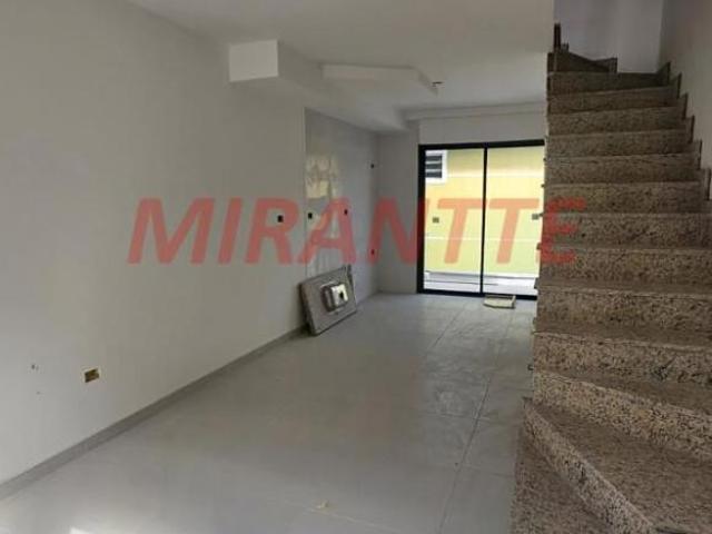 Cond. fechado de 65m² com 2 quartos