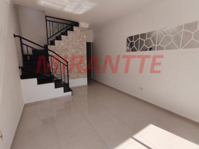 Cond. fechado de 67m² com 2 quartos