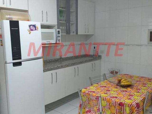 Cond. fechado de 67m² com 3 quartos