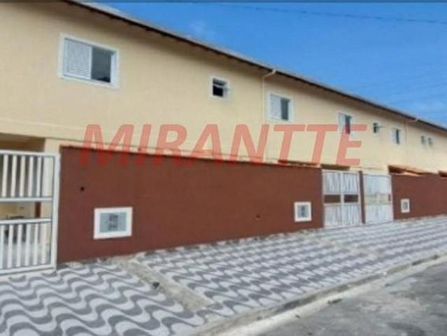 Cond. fechado de 72m² com 2 quartos