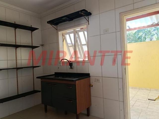 Cond. fechado de 72m² com 2 quartos