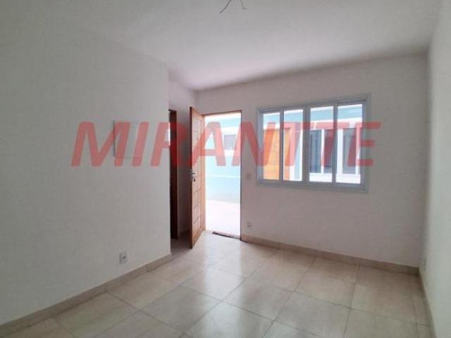 Cond. fechado de 77.92m² com 2 quartos