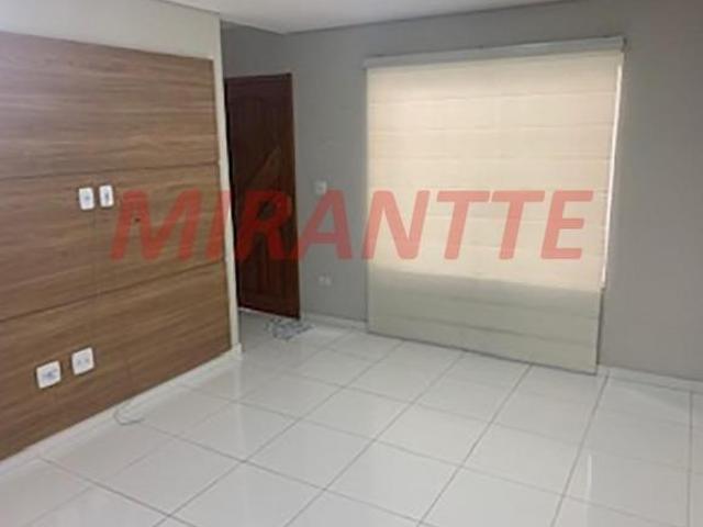Cond. fechado de 82m² com 2 quartos
