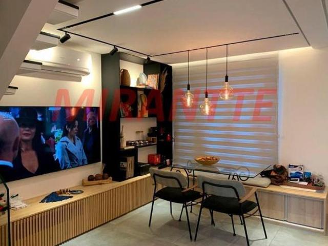 Cond. fechado de 82m² com 2 quartos