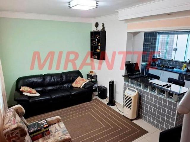 Cond. fechado de 84m² com 2 quartos
