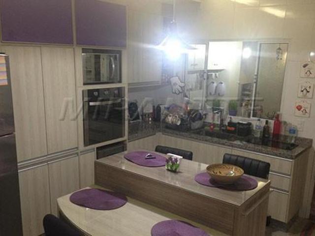 Cond. fechado de 85m² com 2 quartos