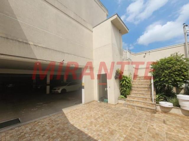 Cond. fechado de 85m² com 3 quartos