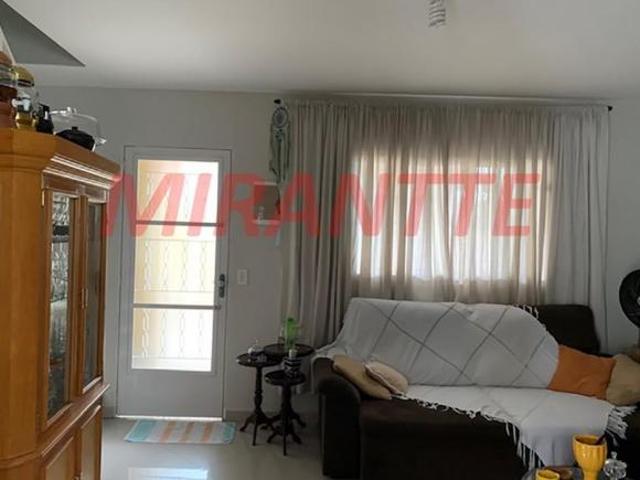 Cond. fechado de 85m² com 3 quartos