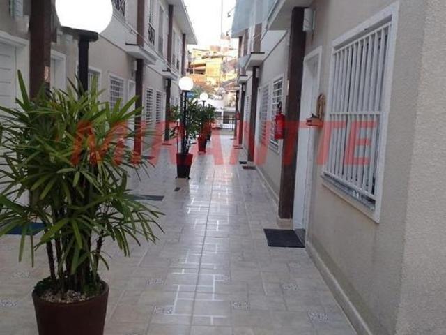 Cond. fechado de 86m² com 2 quartos
