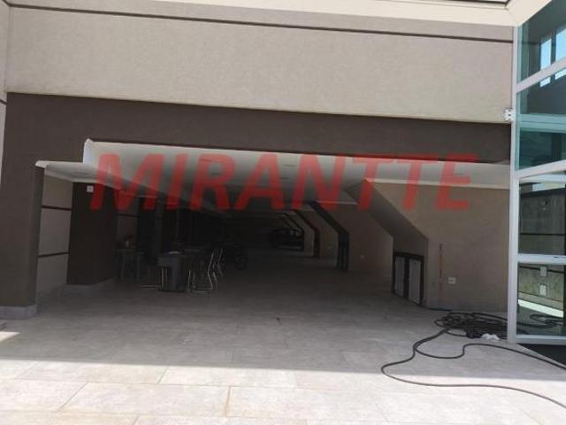 Cond. fechado de 88m² com 2 quartos