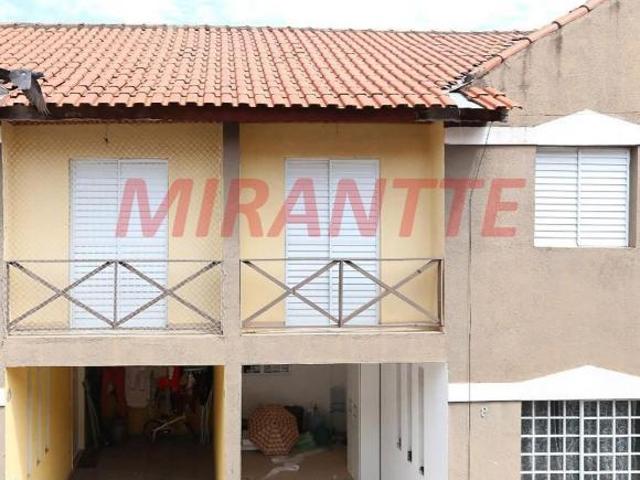 Cond. fechado de 90m² com 2 quartos