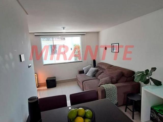 Cond. fechado de 95m² com 2 quartos
