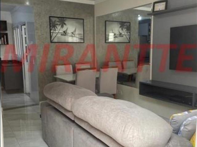 Cond. fechado de 96m² com 2 quartos