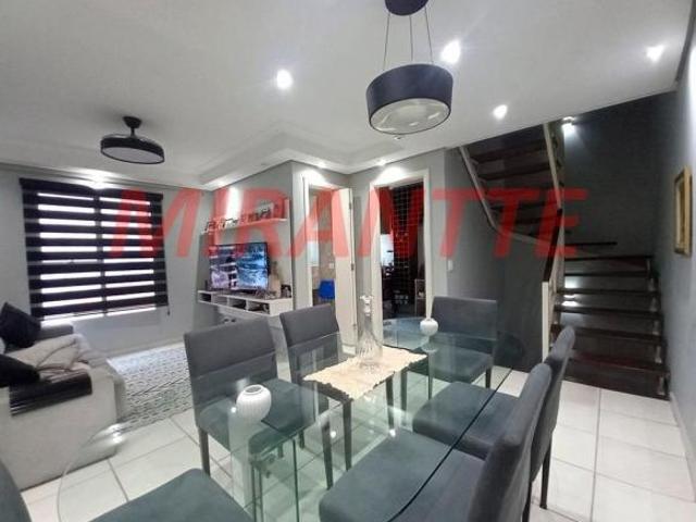 Cond. fechado de 97m² com 2 quartos
