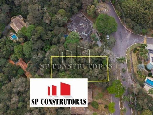 Cond. Forest Hills Terreno Alto Padrao 1.171m2 AT Bem Localizado