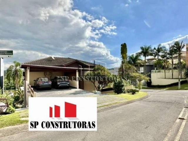 Cond. Golf Village 500,42m2 AT 3 Suites Amplo Salao Inferior Jacuzzi OPORTUNIDADE!