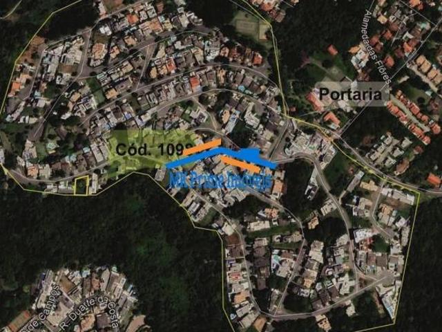 Cond. Golf Village LOTE 578,70 m² alto em declive, com linda vista!