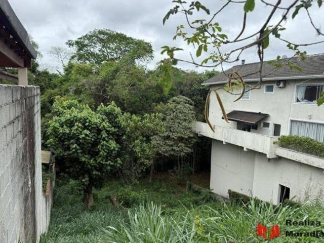 Cond. Golf Village LOTE 516,96 m² Declive voltado p/ área verde!